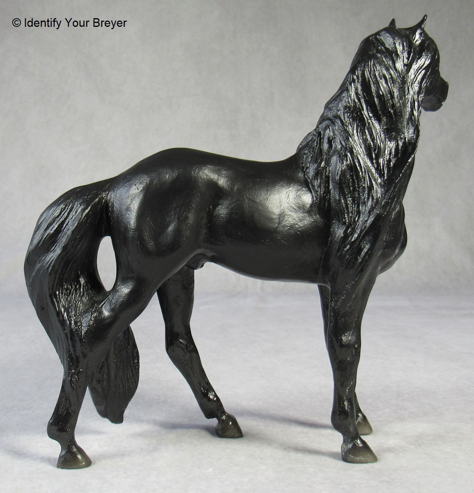 Identify Your Breyer - Mesteno